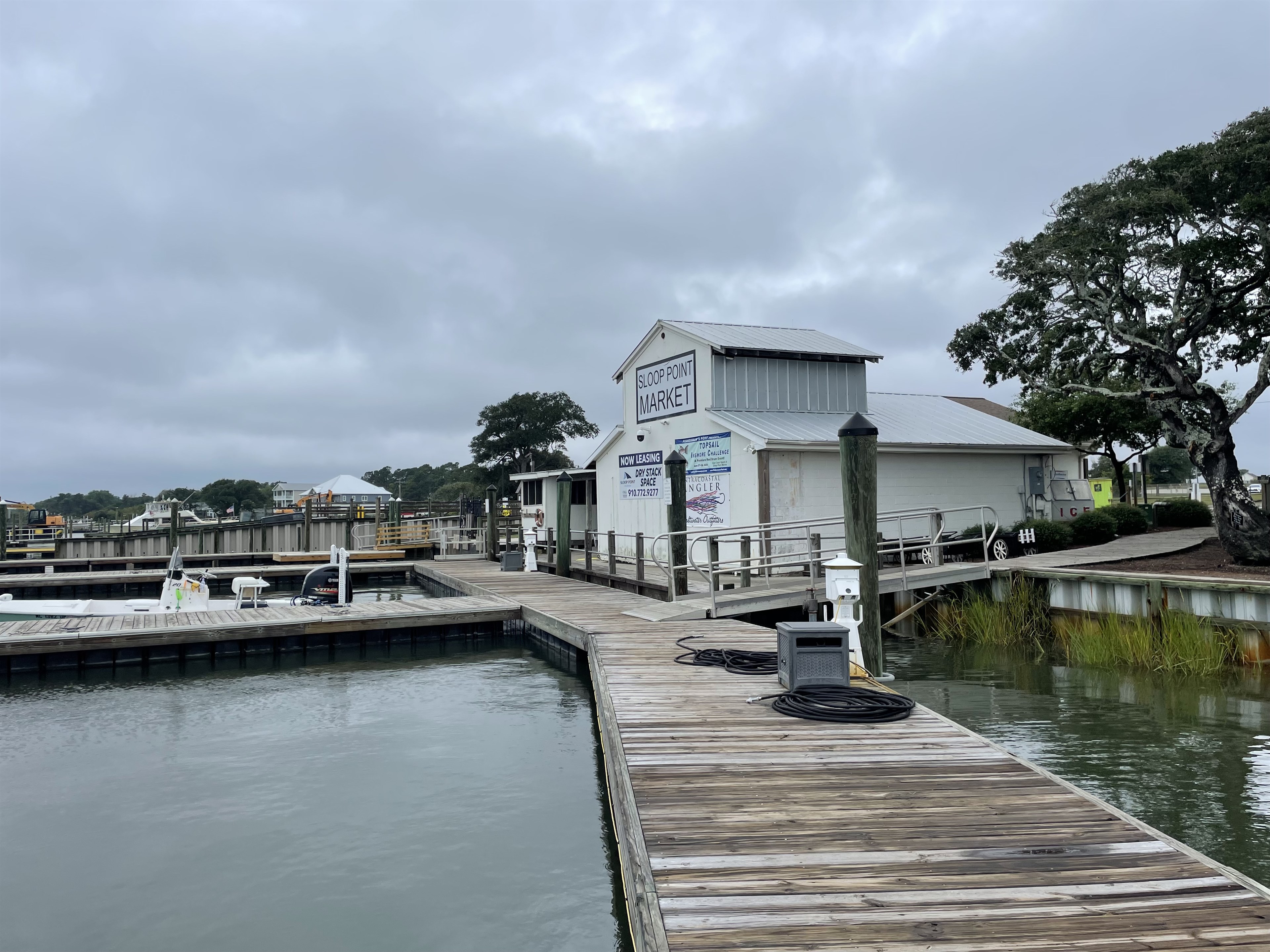 Locations Hub - Sloop Point Marina
