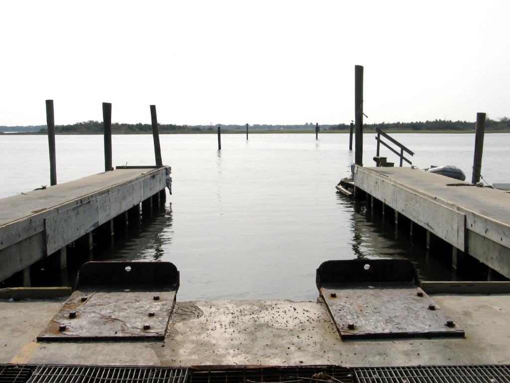 Locations Hub - Sloop Point Marina