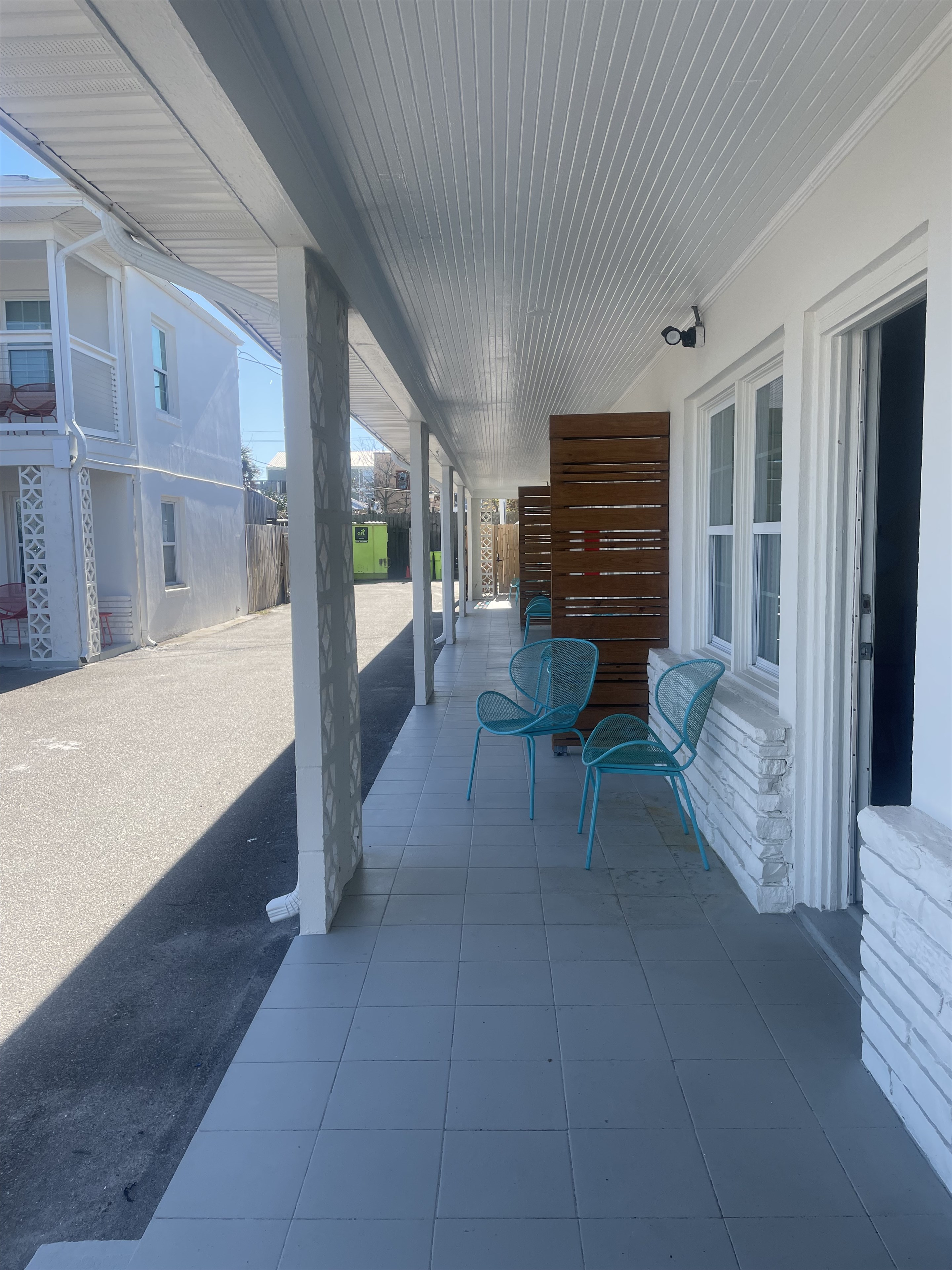 Locations Hub - The Starlite Inn