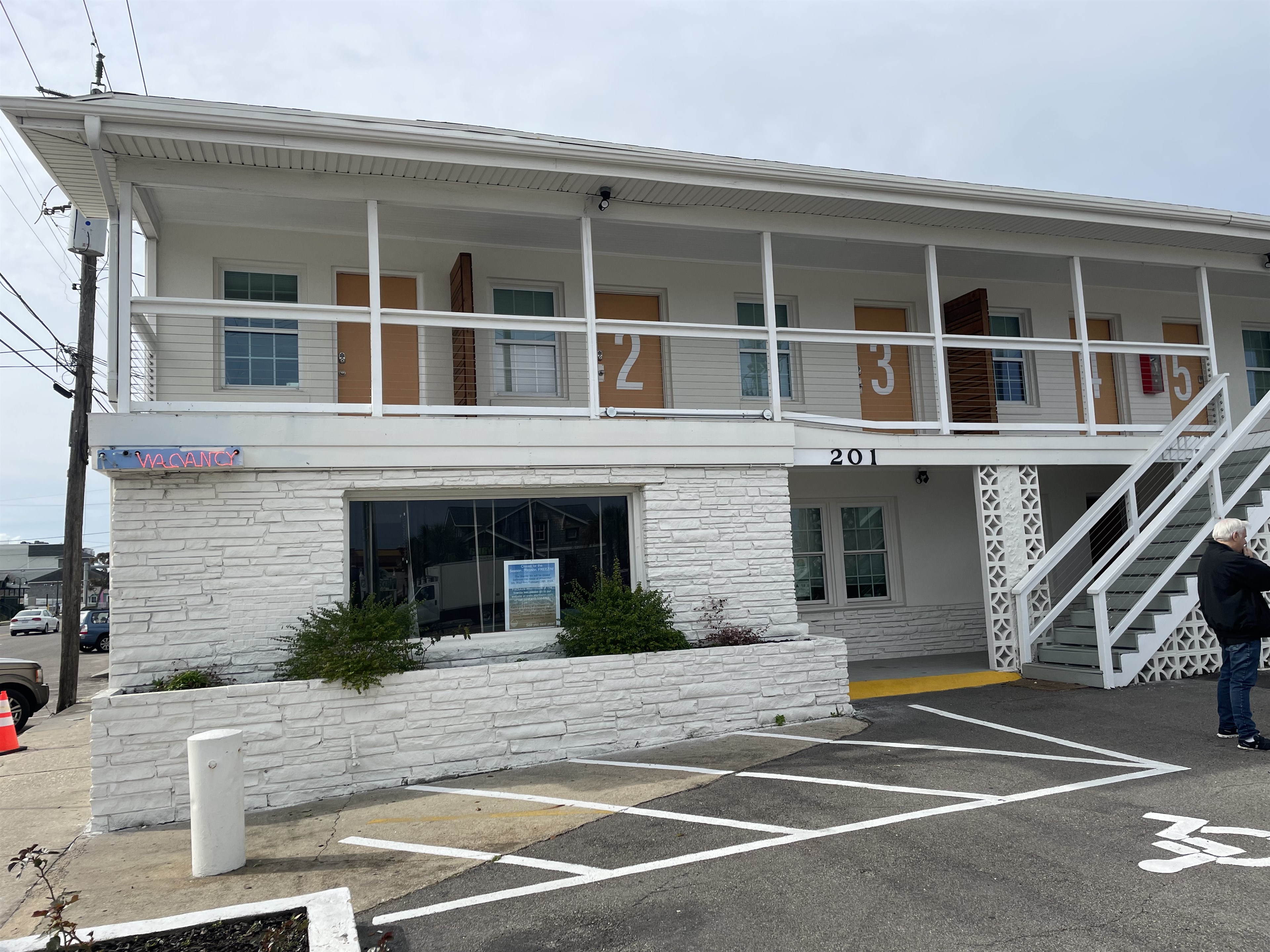 Locations Hub - The Starlite Inn