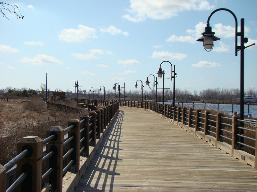 Locations Hub - Sawmill Point Marina